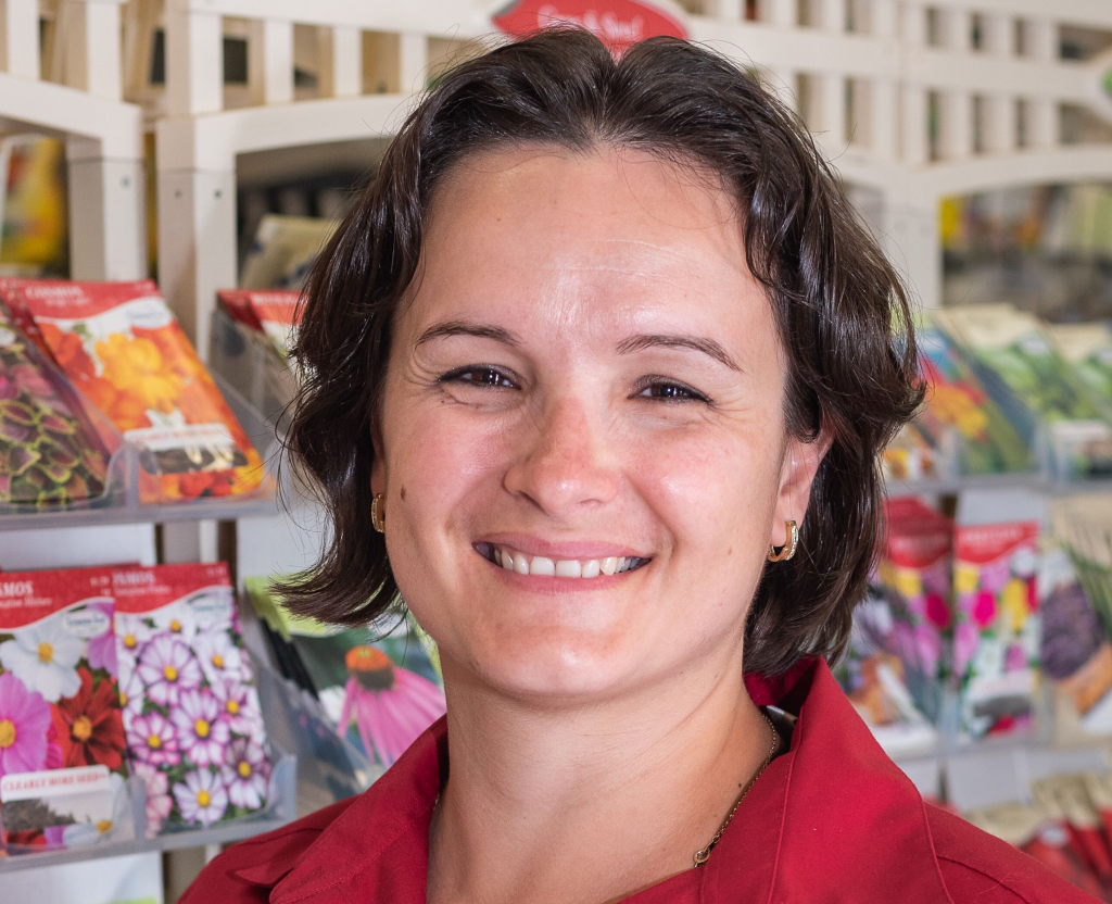 20 Under 40: Alina Bell a staple at Country Ace, avid volunteer ...